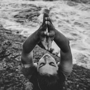 Nicoleyoga at Taplink