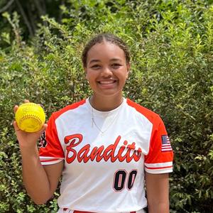 Sophia2028 at Taplink