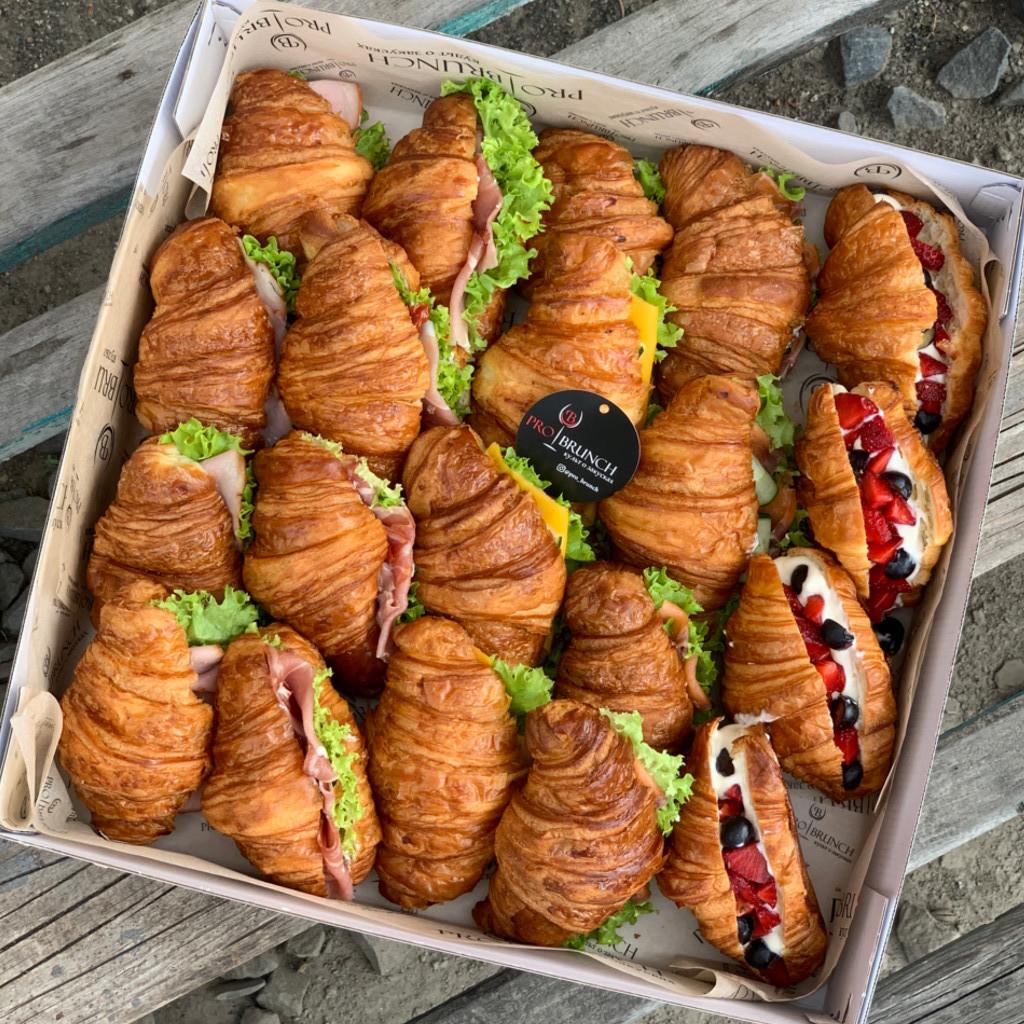 Croissant box